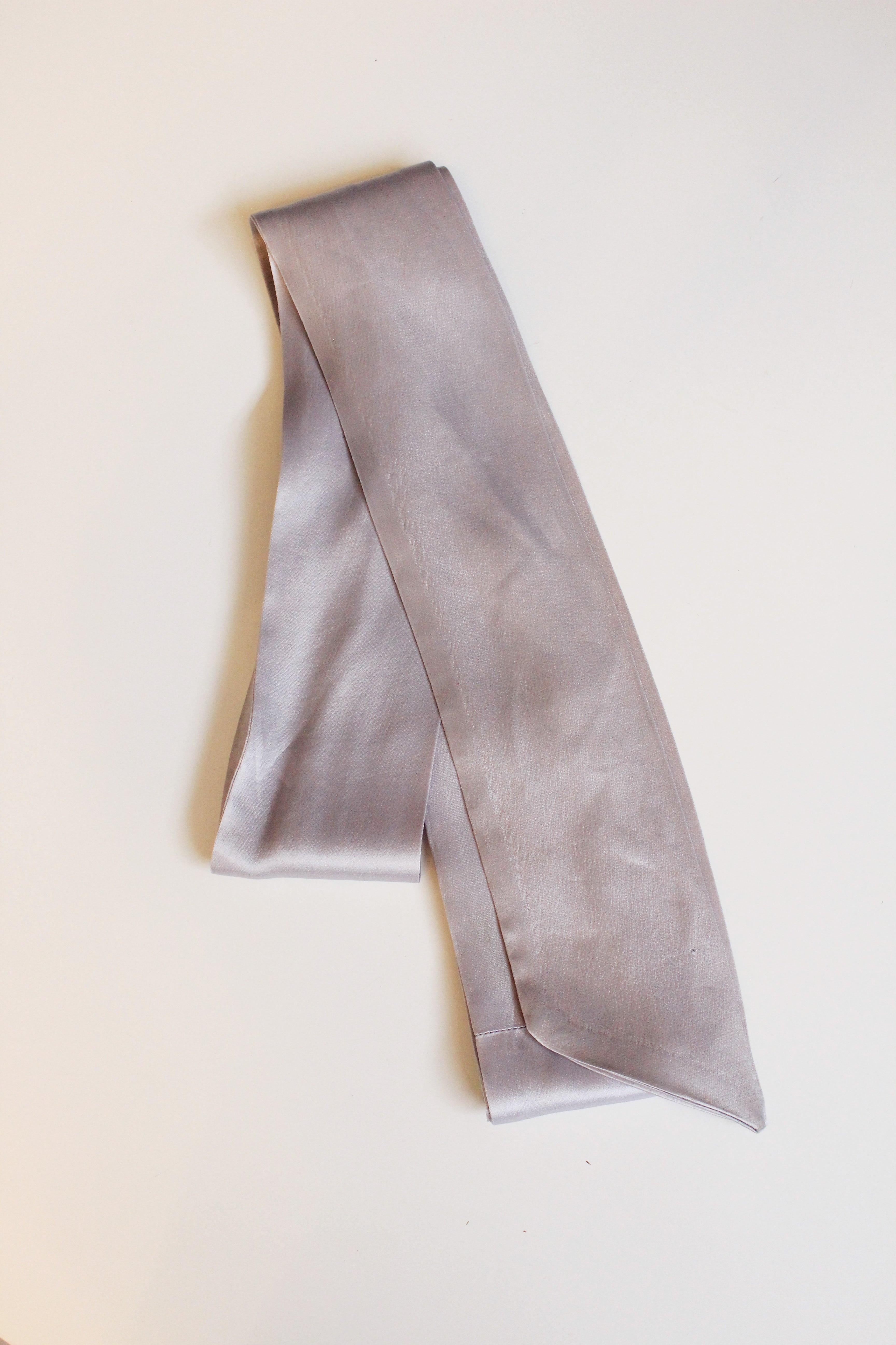 1940s Light Lilac Silk Robe With Quilting And Sash Belt, XS – Ian ...