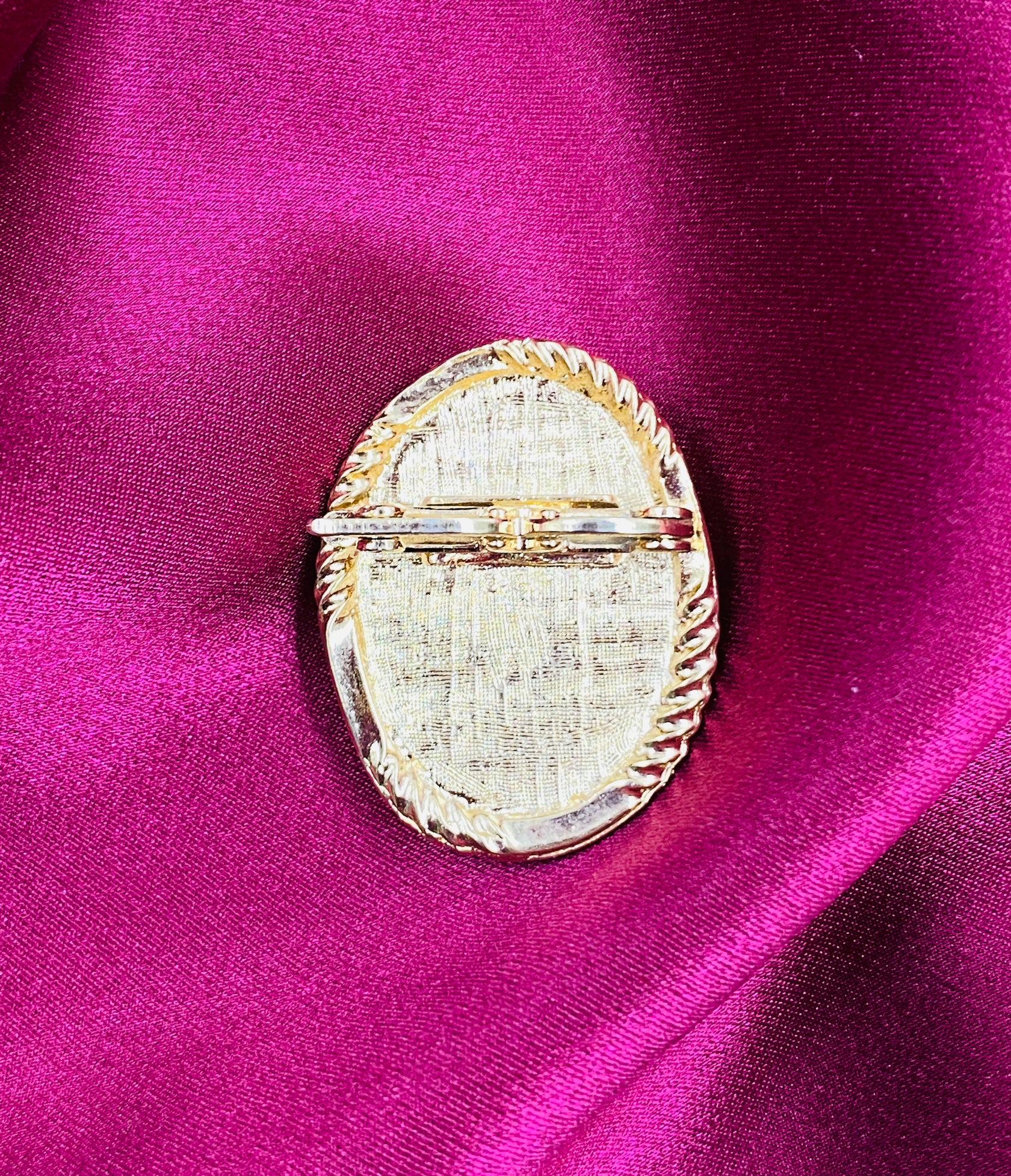 Vintage Carved Pink Shell Cameo Bolo Tie Clasp – Ian Drummond Vintage